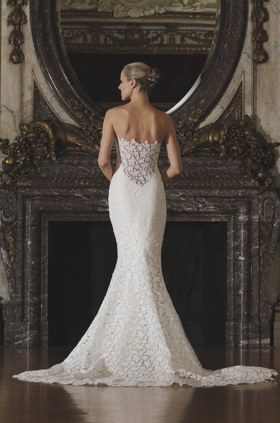 25 Fabulous Wedding Dress Backs You Have to See - Washingtonian