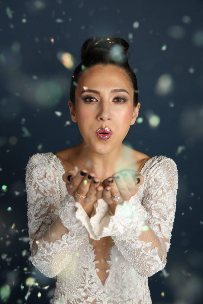 10 Celestial-Inspired Wedding Dresses That Have Us Over the Moon ...