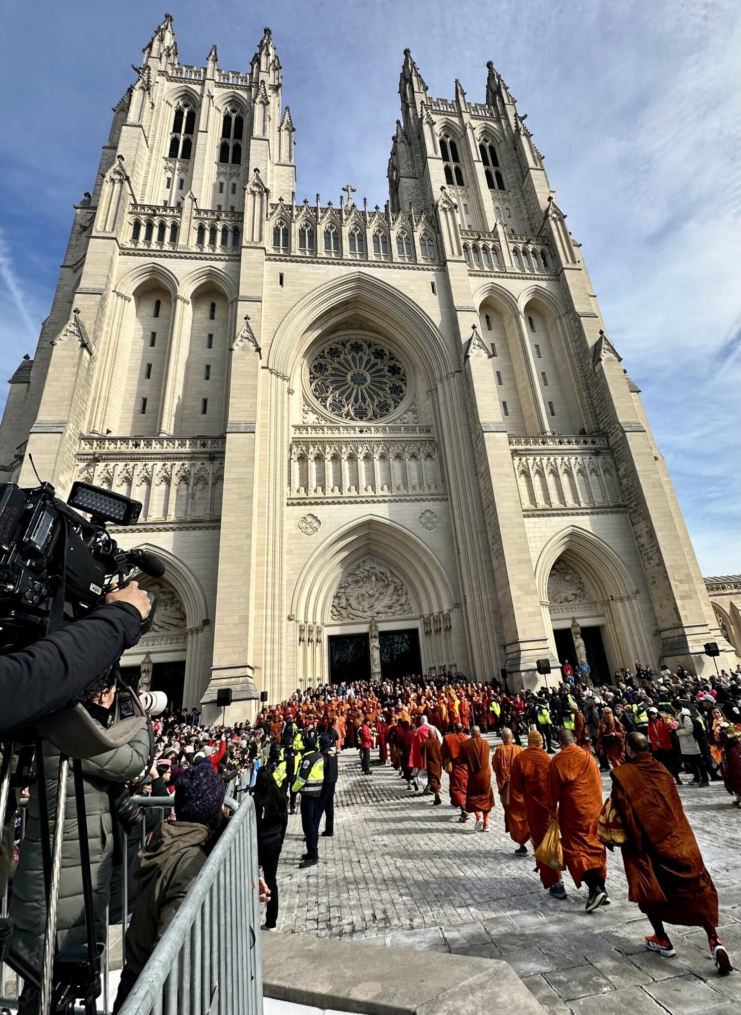 Thousands Welcome Buddhist Monks in DC After Their 2,300-Mile Walk for ...