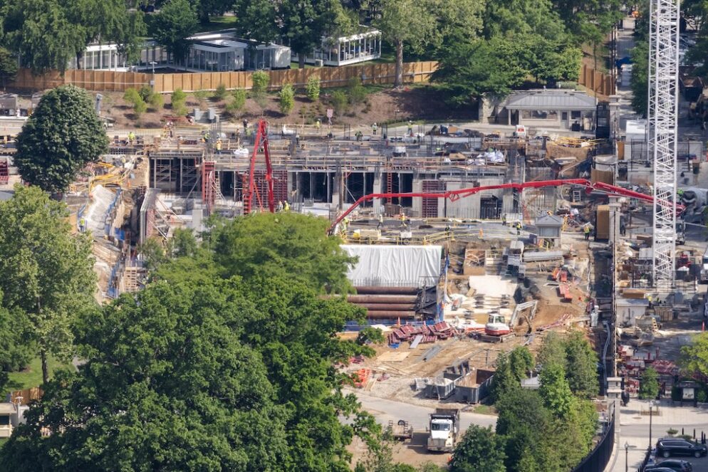 PHOTOS: White House Ballroom Construction Continues Above Ground ...