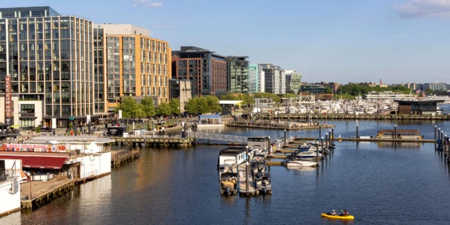 Neighborhood Guide to The Wharf and Southwest Waterfront